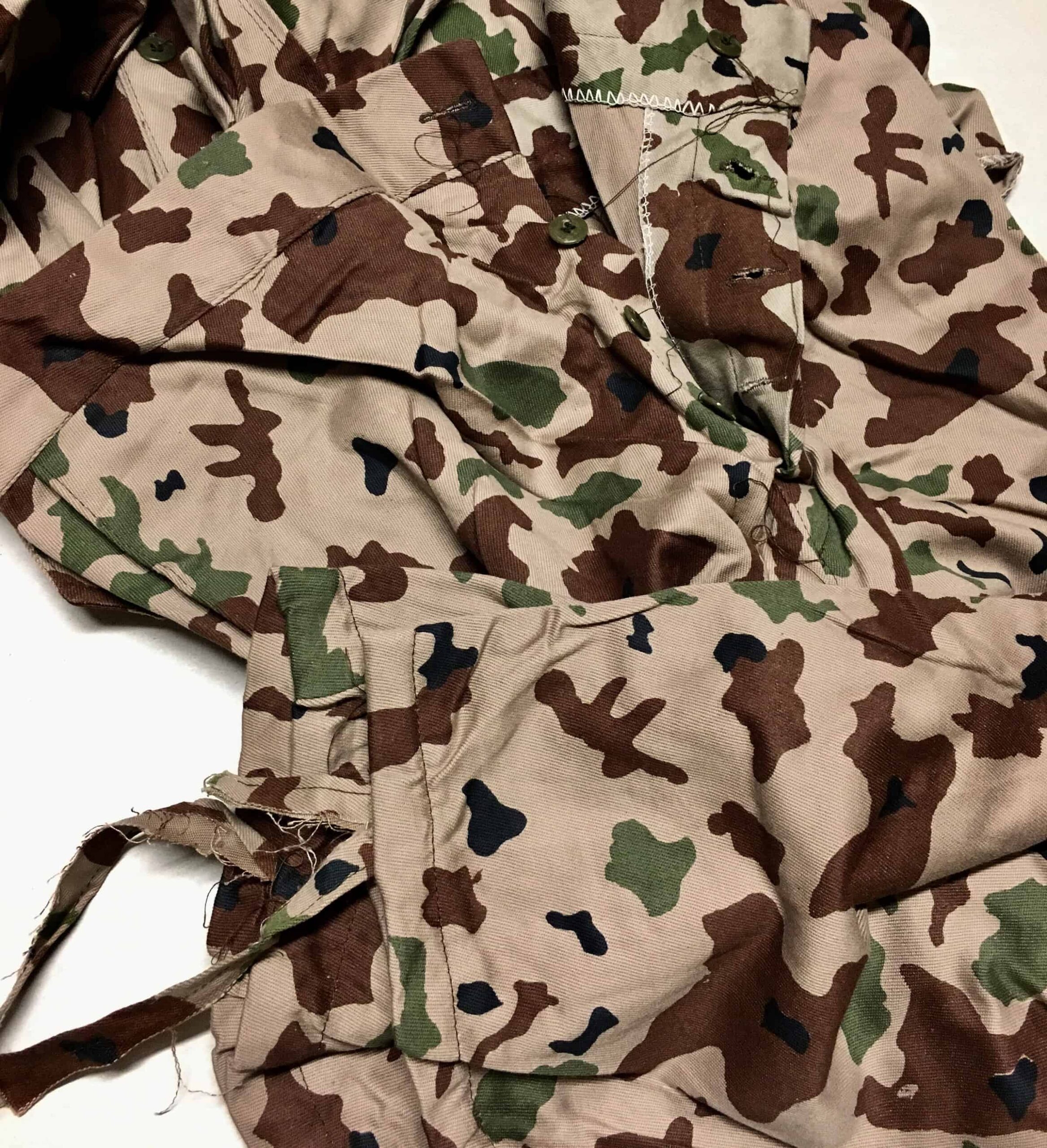 Iraqi Made Desert Camouflage Uniform OIF - Enemy Militaria
