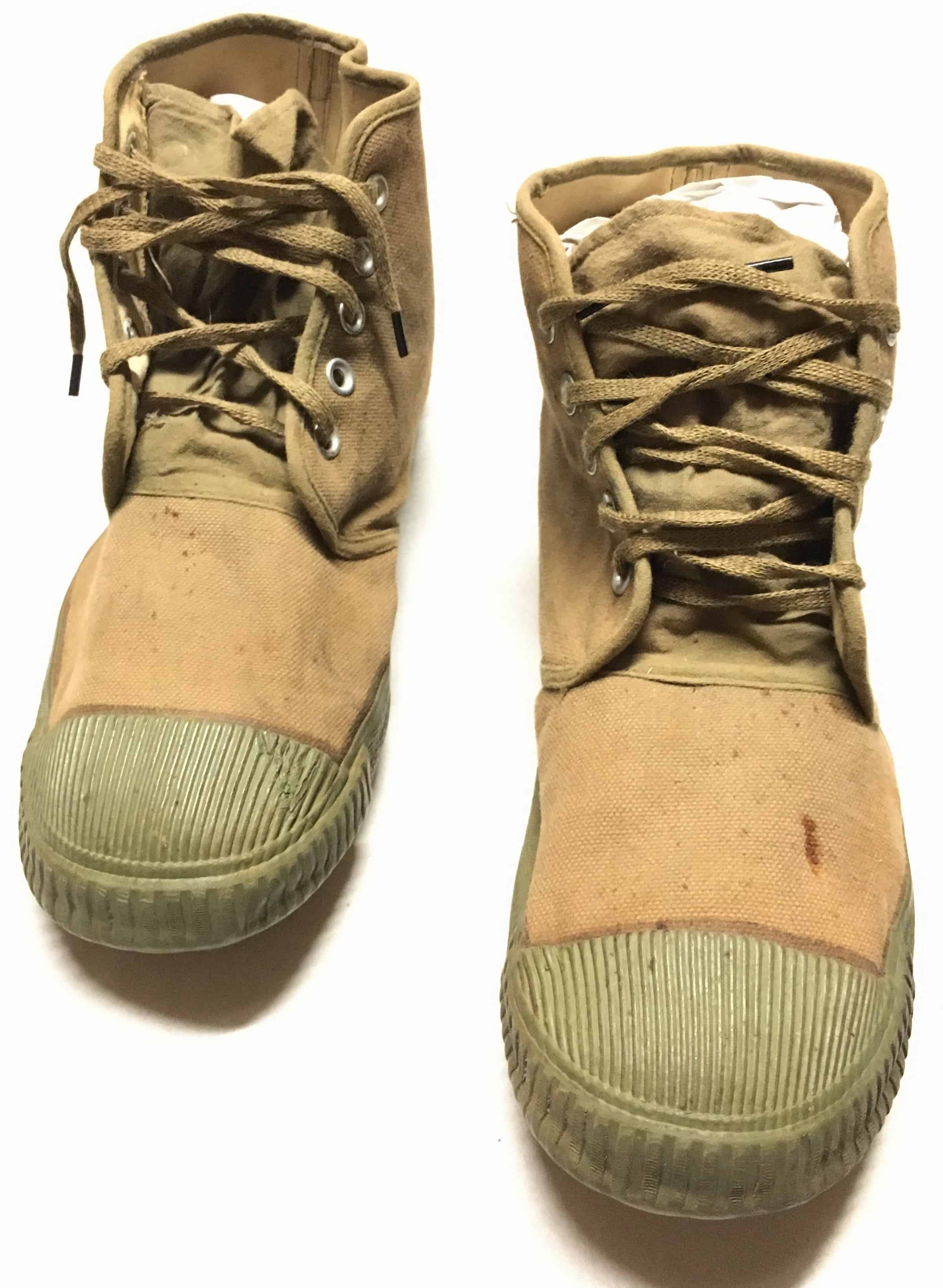 Chinese Korean War - Viet Minh - Sneakers - Enemy Militaria