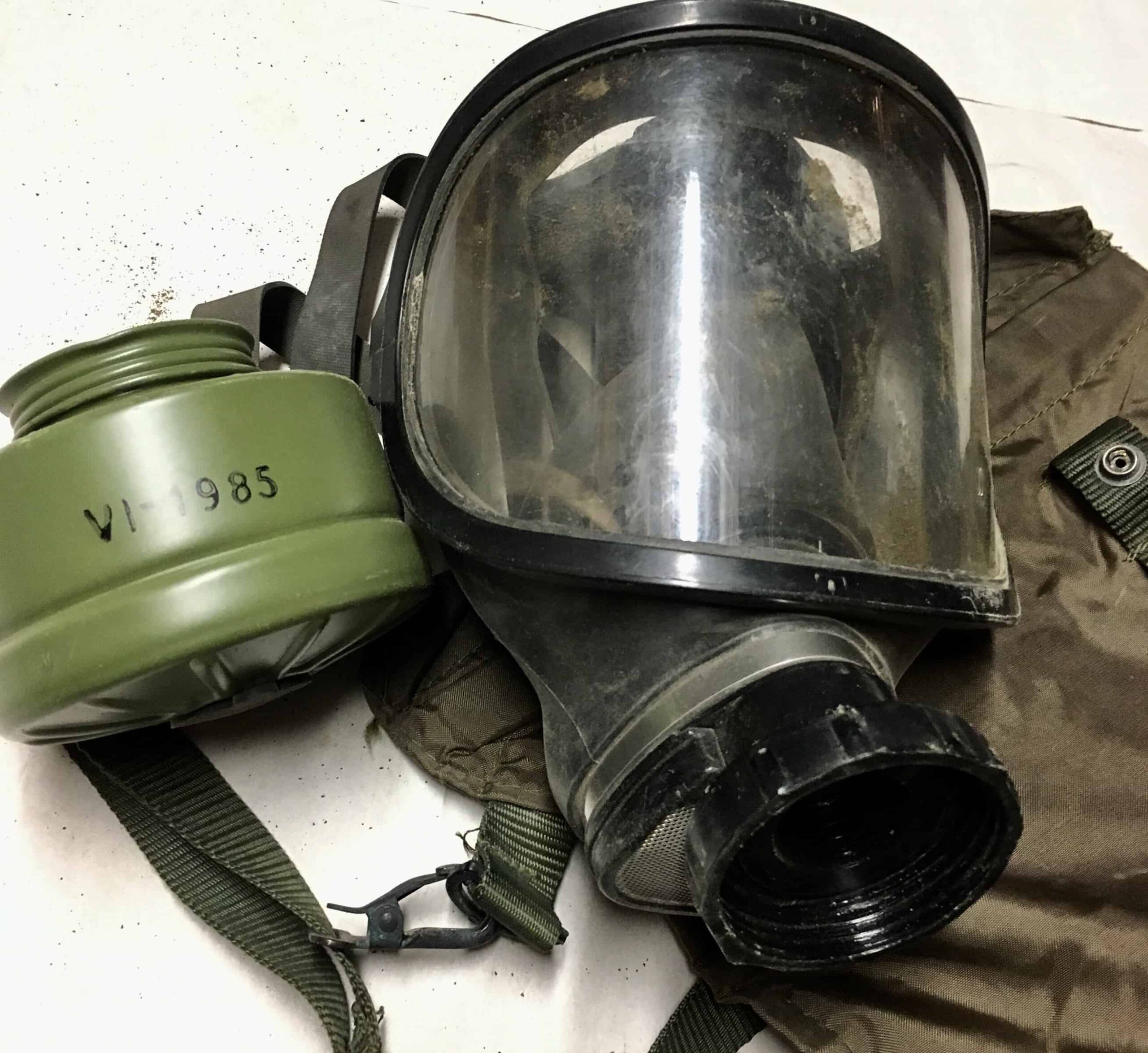 Iraqi Gas Mask with Carrier and Decon Kit - Enemy Militaria