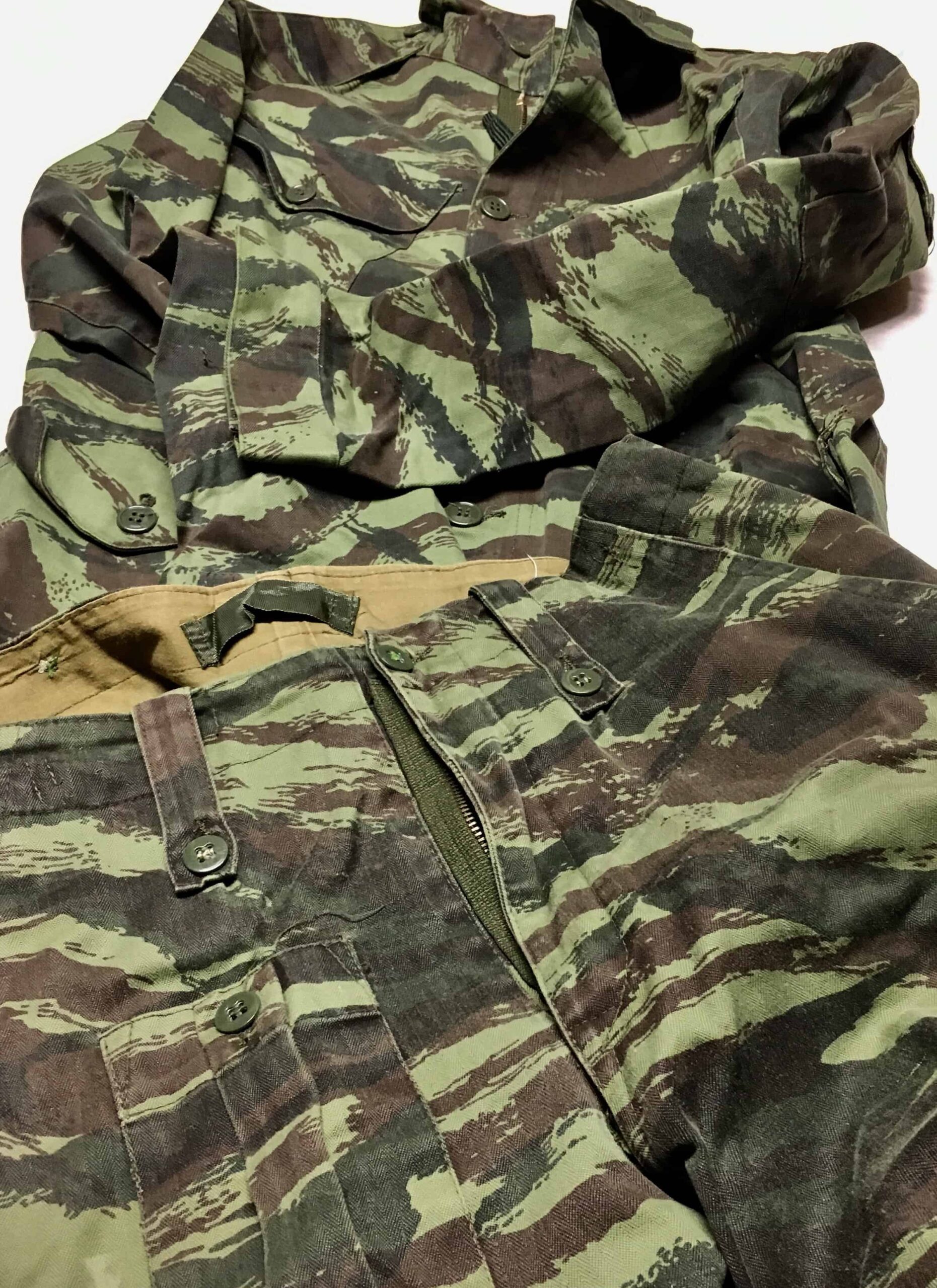 Iraqi Lizard Pattern Camouflage Uniform Desert Storm - Enemy Militaria