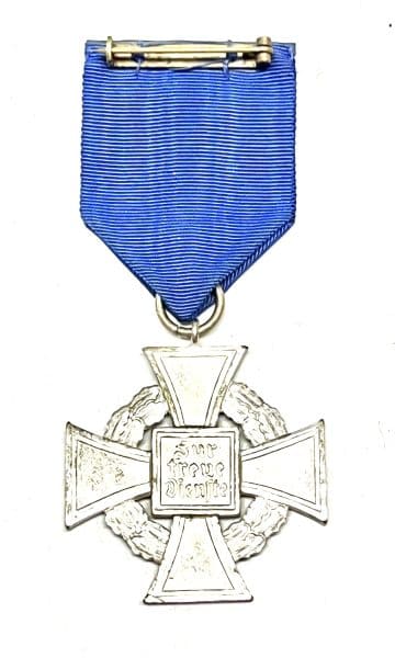 WW2 German Civil Service Medal - Enemy Militaria