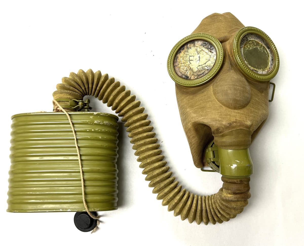 WW2 Japanese Army Type 97 Gas Mask with Bag 1943 - Matching Number Bag ...
