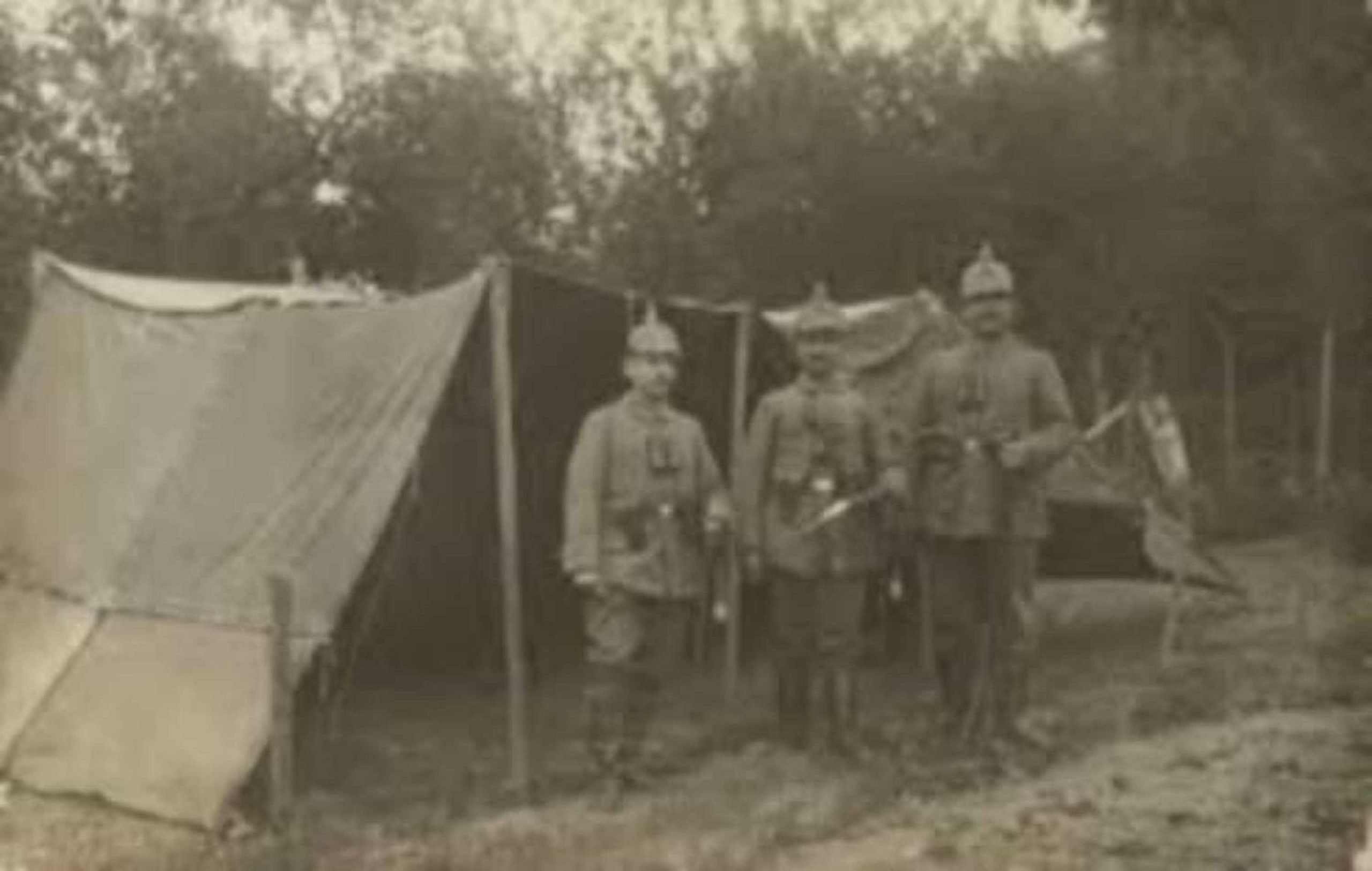 WW1 German Zeltbahn Shelter Half Poles, Pins, Rope & 1918 Carrying Bag Dated - Enemy Militaria