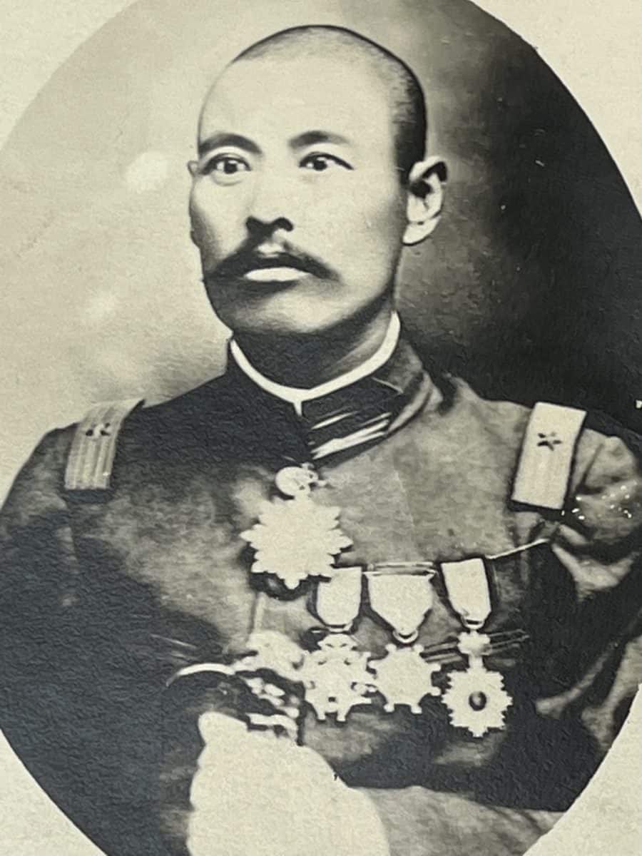 WW2 Photo of a Highly Decorated Chinese General - Enemy Militaria
