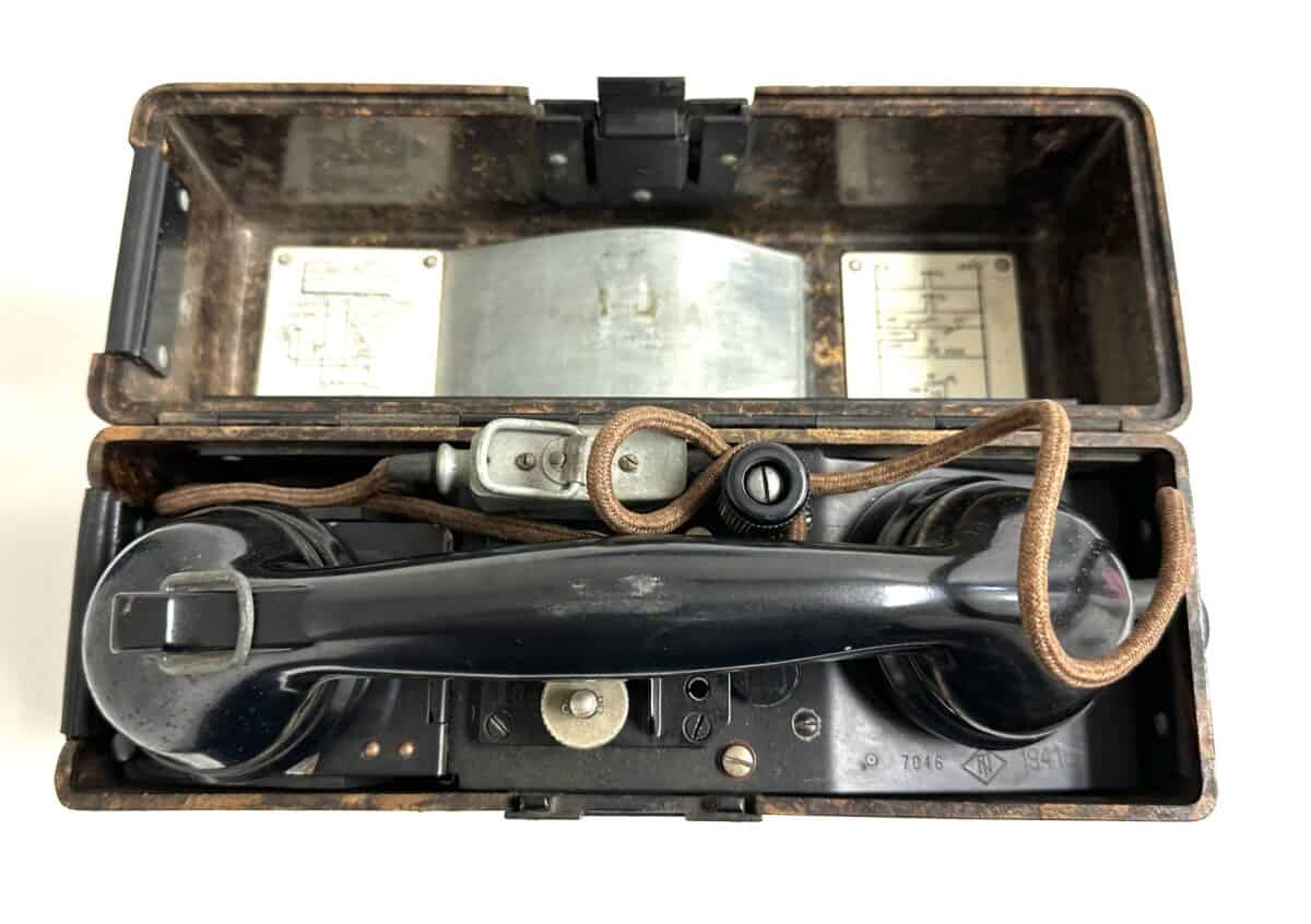 WW2 German Field Telephone 1941 - Enemy Militaria