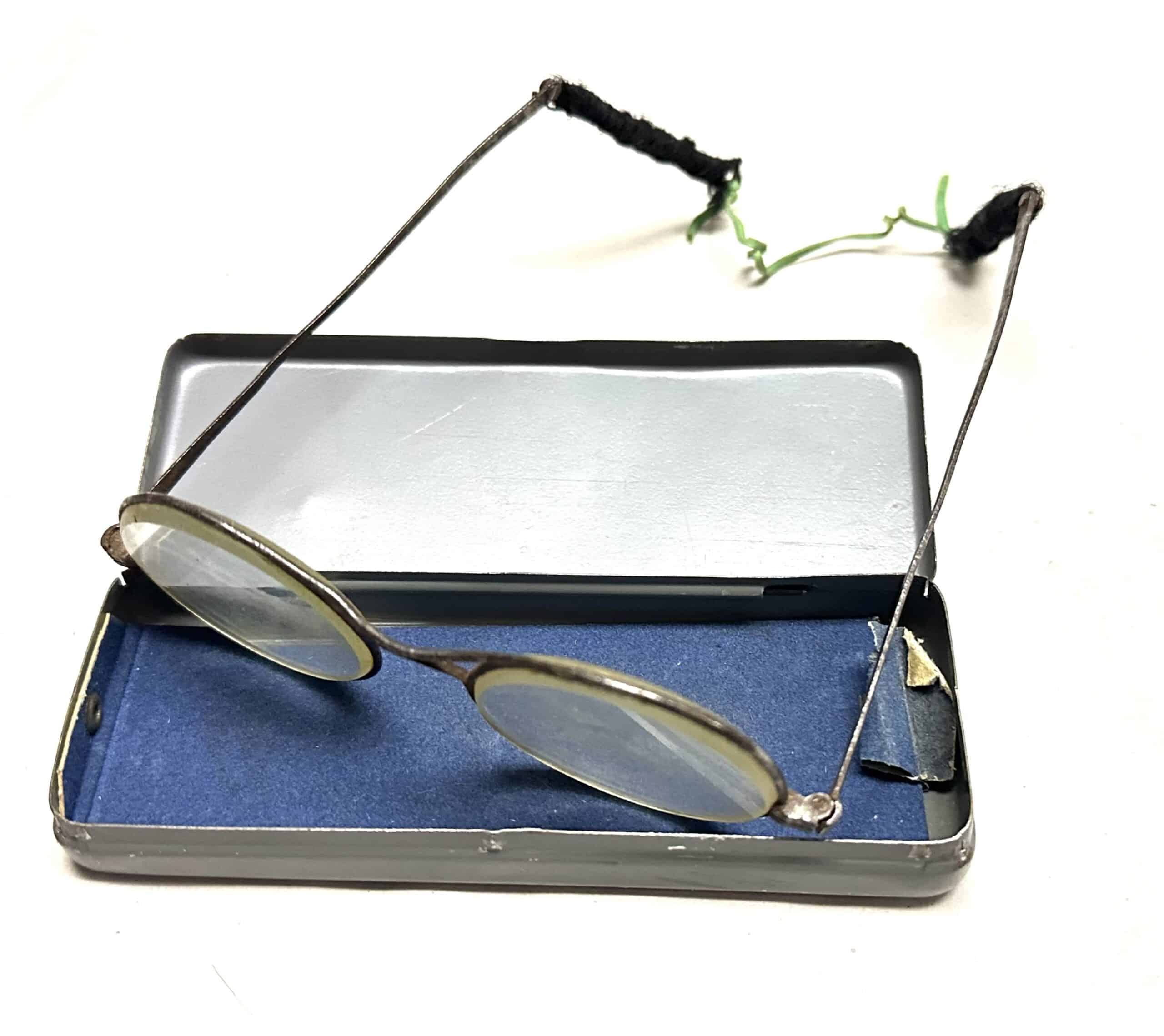WW2 German Military Issue Glasses in Tin - Enemy Militaria