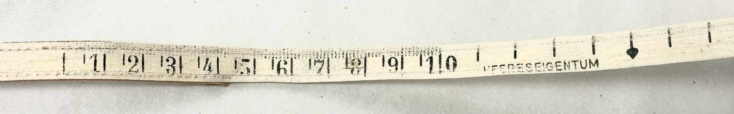 WW2 German Military Issue 20m Tape Measure 1942 - Enemy Militaria