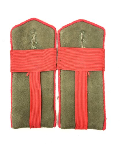 North Korean Shoulder Boards for Army Master Sergeant - Enemy Militaria